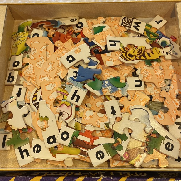 Lakeshore | Toys | Educa Spellapuzzle Game Learning Center Reading ...
